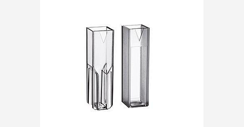 What is the difference between plastic cuvette and quartz cuvette?